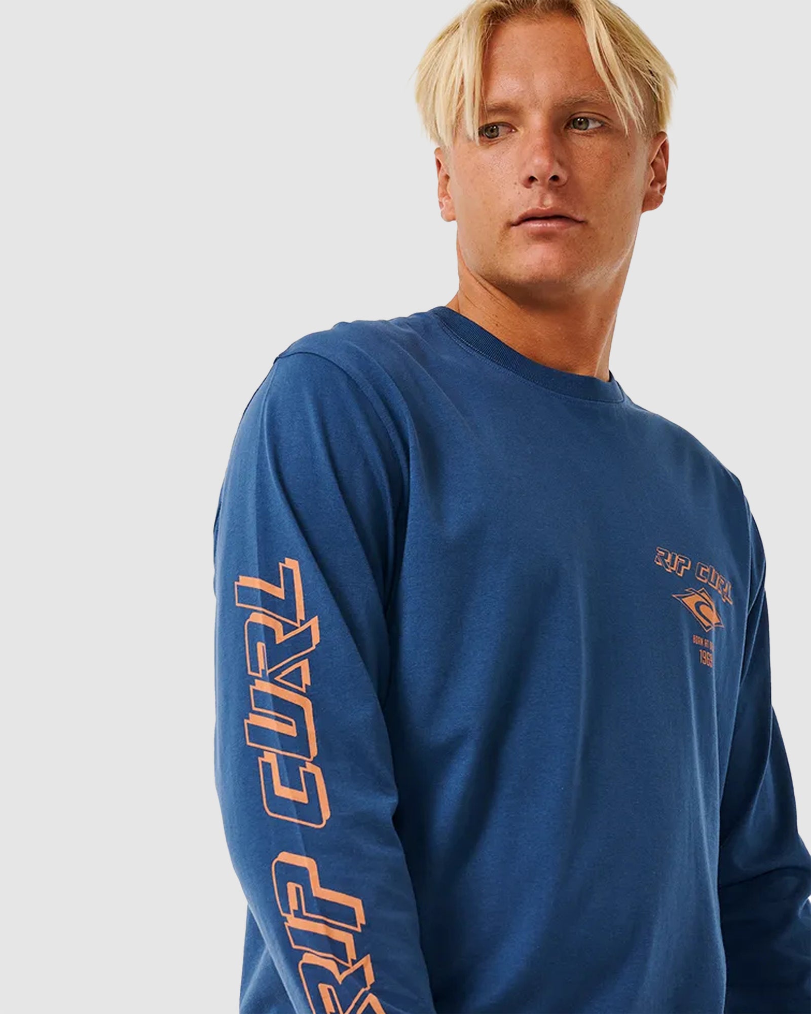 Buy MENS FADE OUT ICON T-SHIRT by Rip Curl | Surf Dive 'n Ski