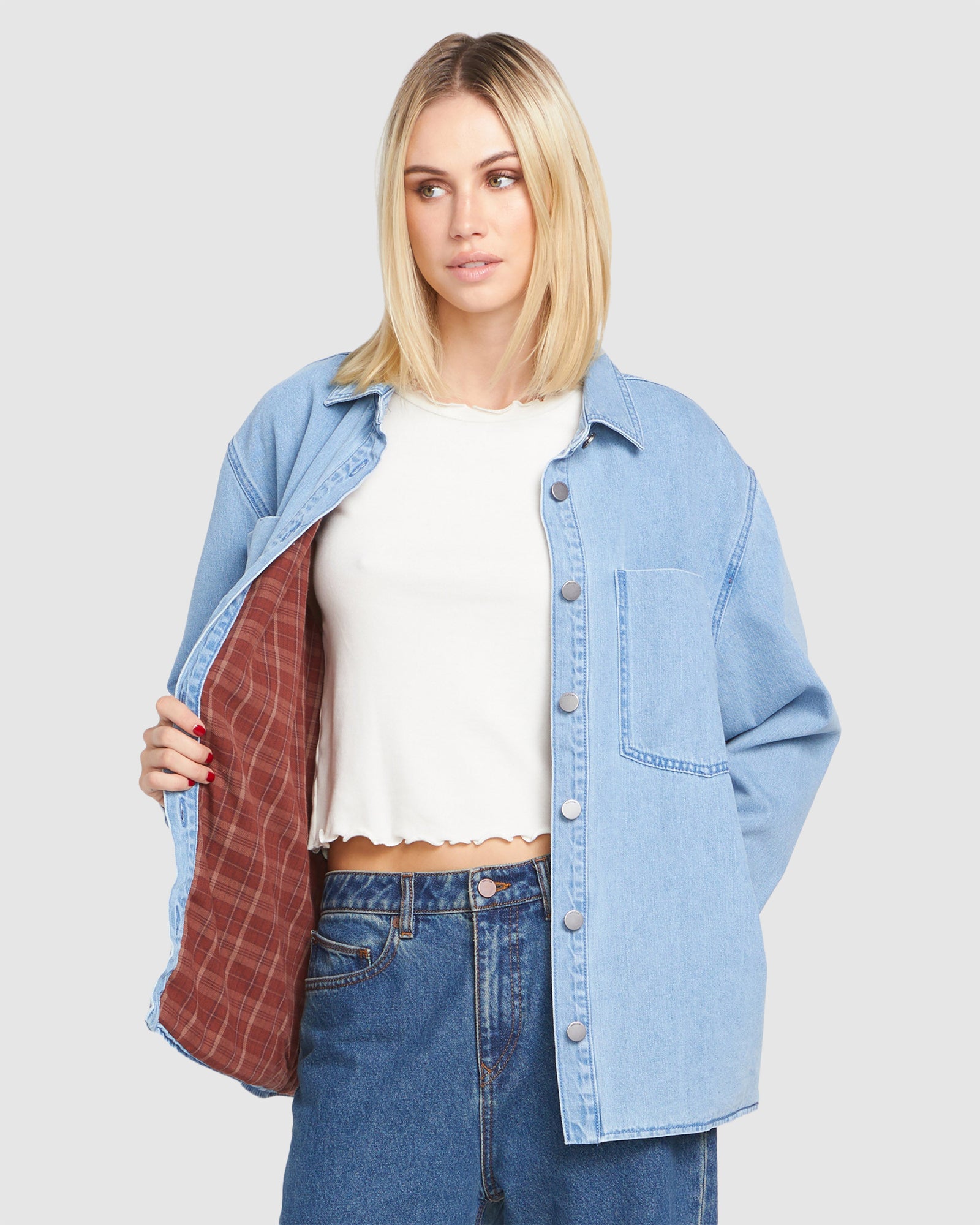 Buy WOMENS CHILL TRAP SHACKET by Volcom | Surf Dive 'n Ski