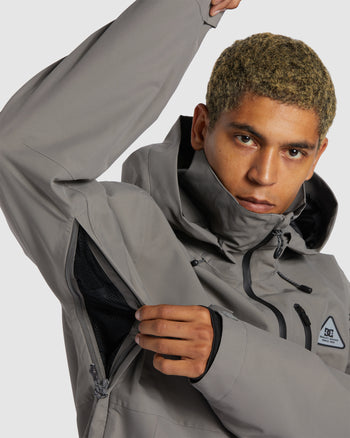 Buy Mens Basis 30K Snow Jacket by DC Shoes | Surf Dive 'n Ski