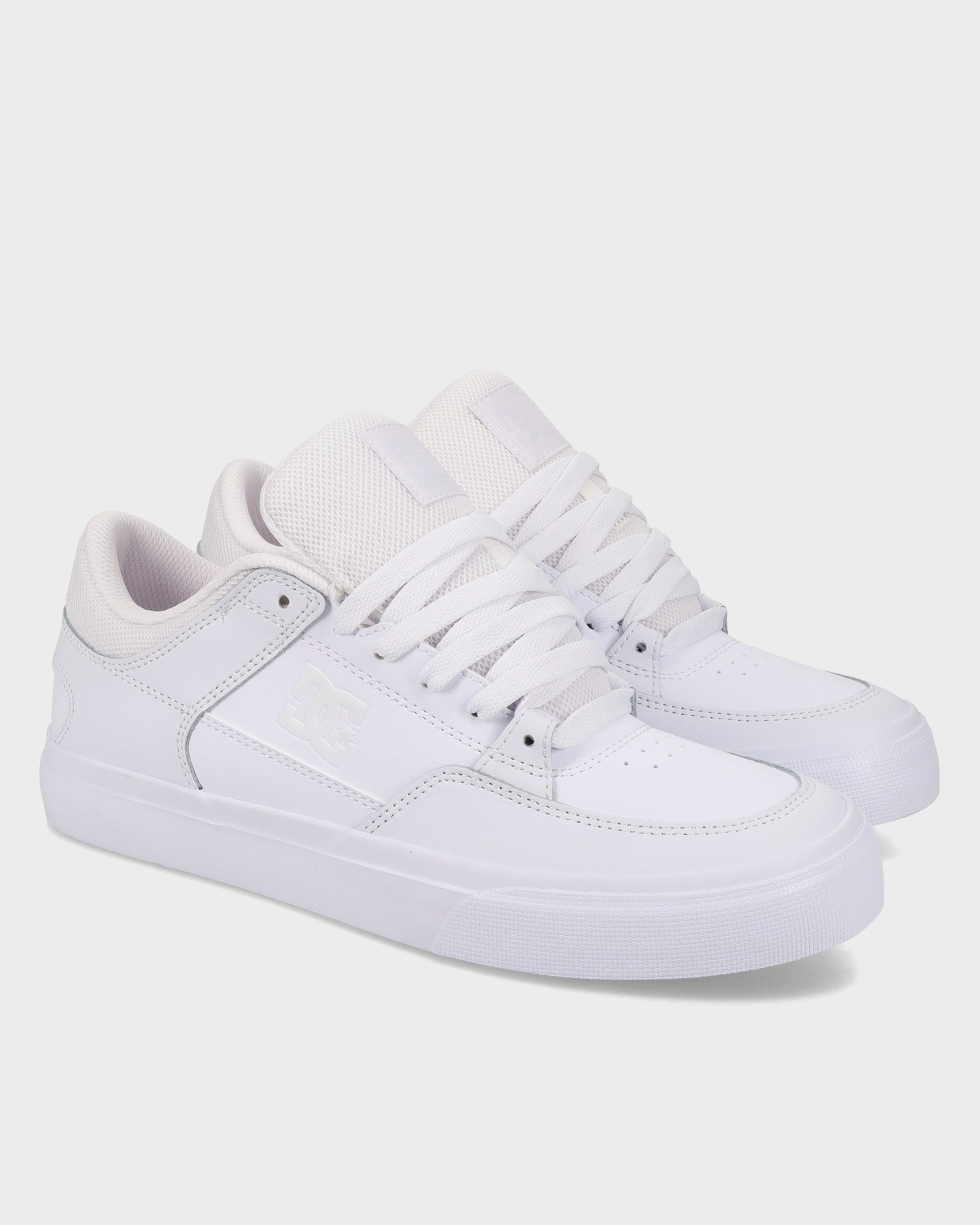 Buy Mens Onyx Skate Shoes by DC Shoes | Surf Dive 'n Ski